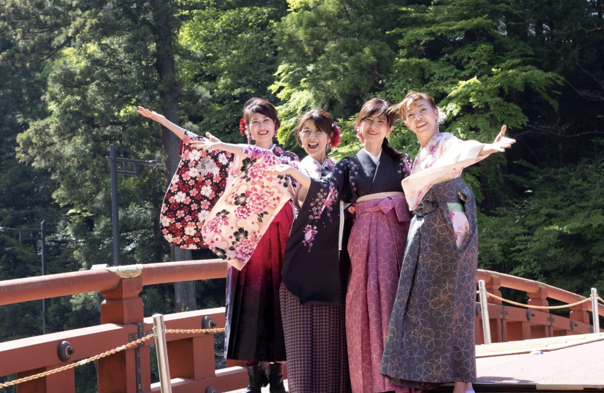 艶やか袴姿の5名様 | COCON NIKKO